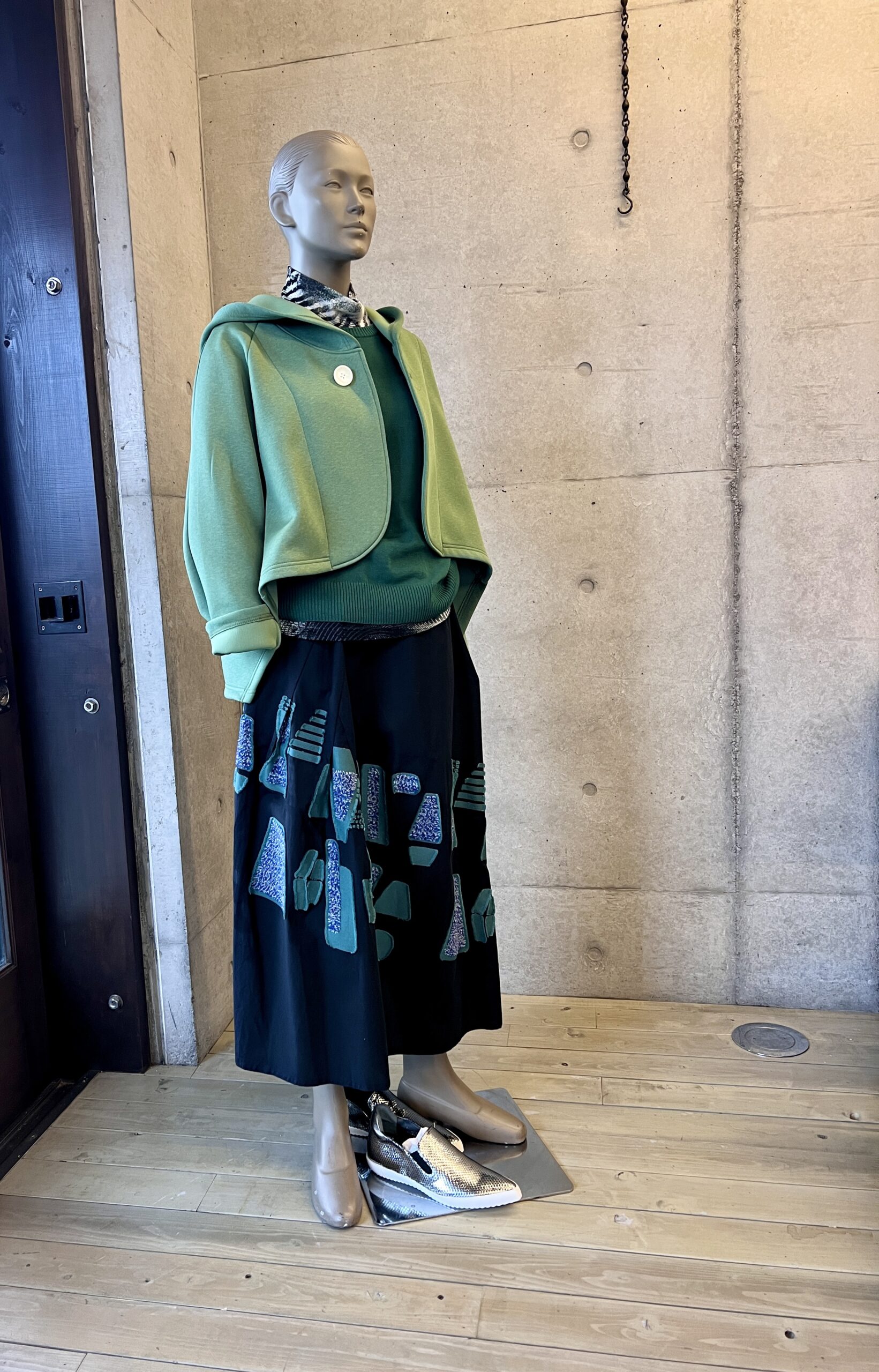 春感を出すのに「春のカラーコート」はいかがですか | 有限会社和意 カズイン「トリトラ」